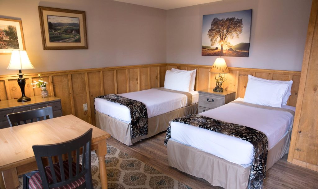 Top Mt. Pocono Lodging | Hotel Rooms, Cabins & Cottages